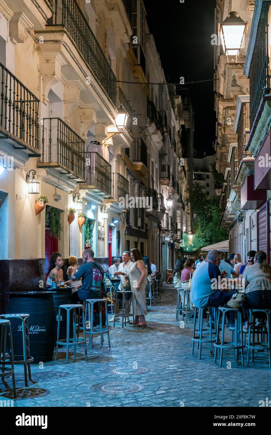 Cadiz bar hi-res stock photography and images - Alamy