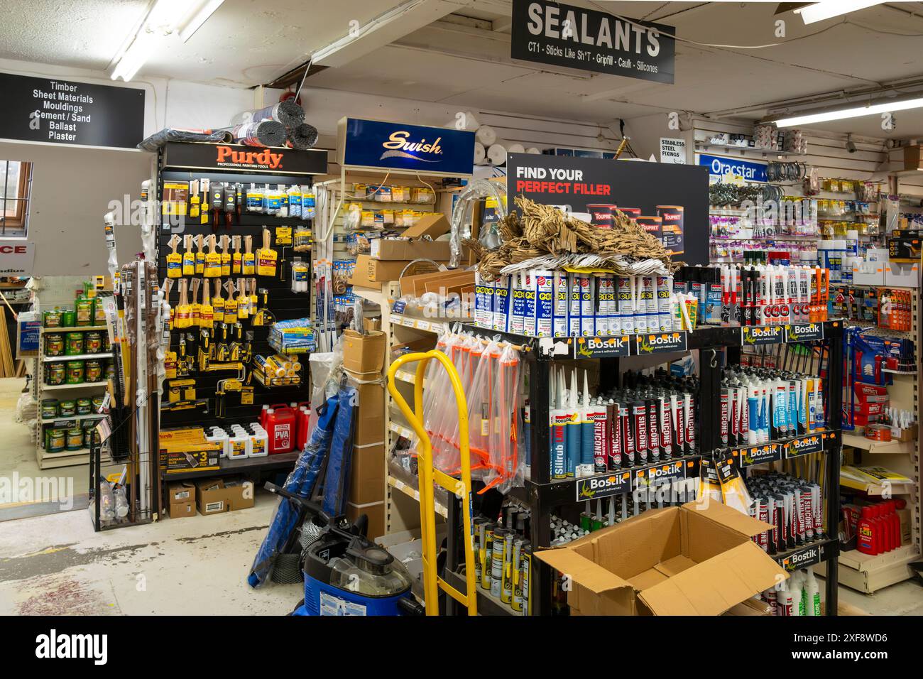 The interior of a DIY trade centre shop store in Cornwall in the UK ...