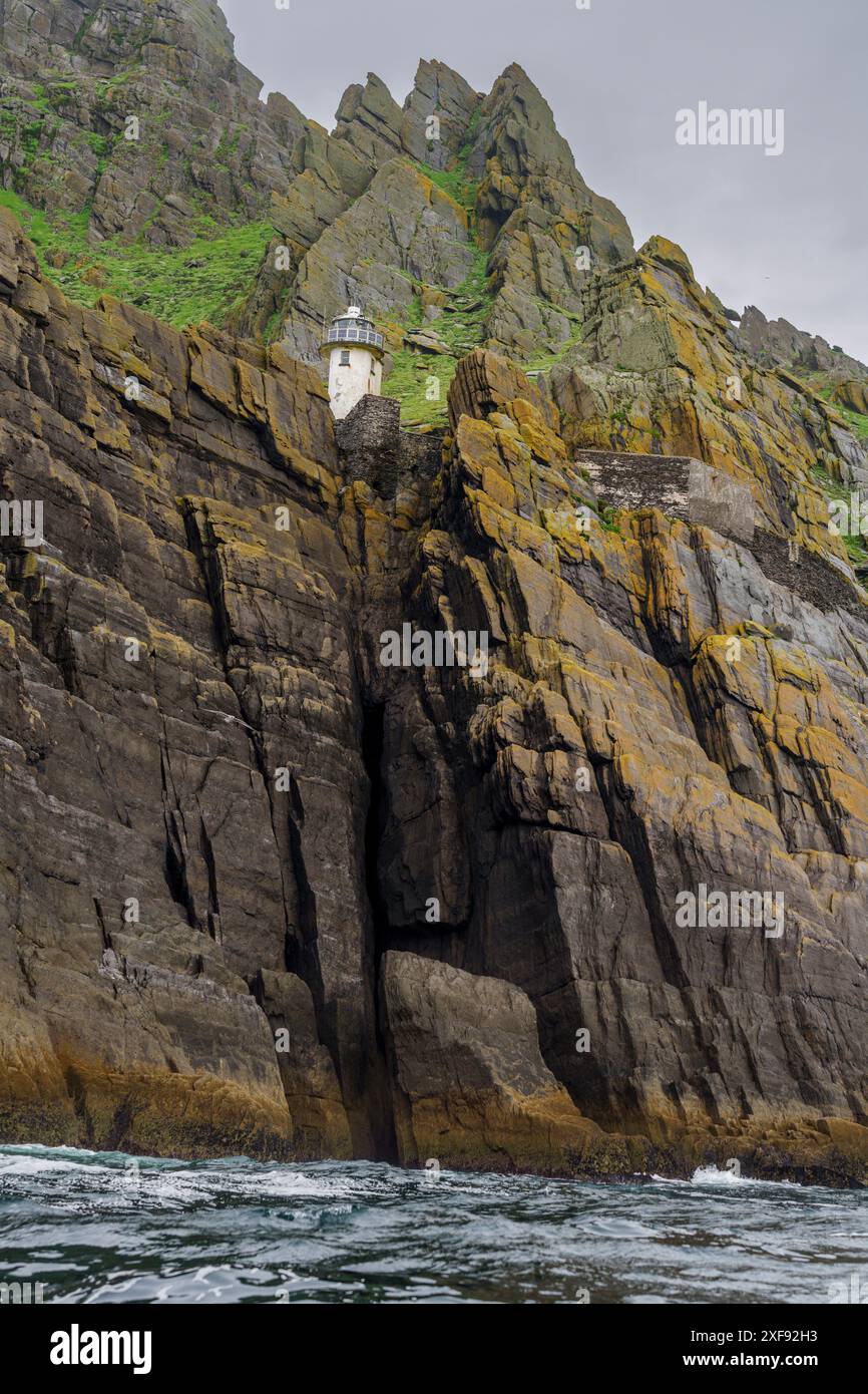 Skellig Michael Lower Lighthouse, Skellig Michael island, Mainistir ...