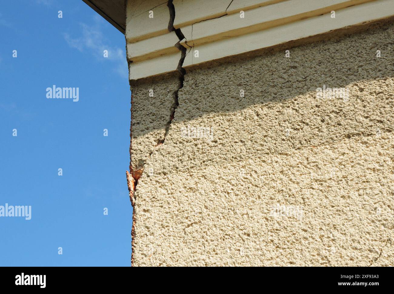 Crushed corner hi-res stock photography and images - Alamy