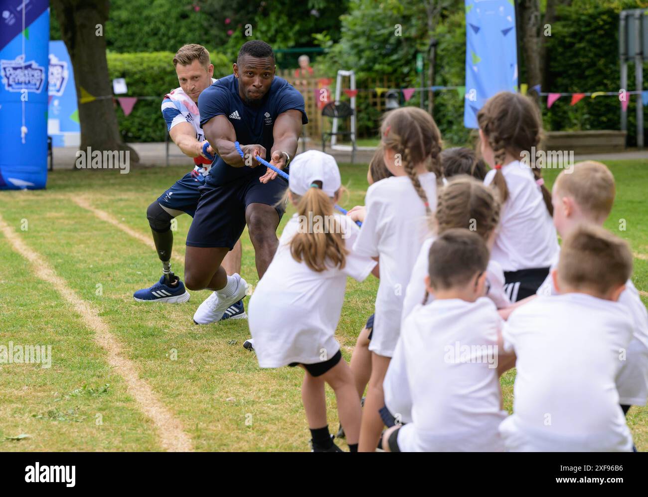 EDITORIAL USE ONLY ParalympicsGB canoeist, Rob Oliver (left) and Team ...