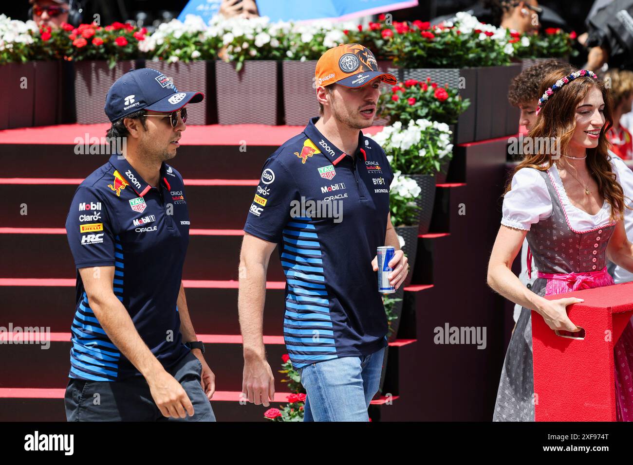 #11 Sergio Perez (MEX, Oracle Red Bull Racing), #1 Max Verstappen (NLD ...