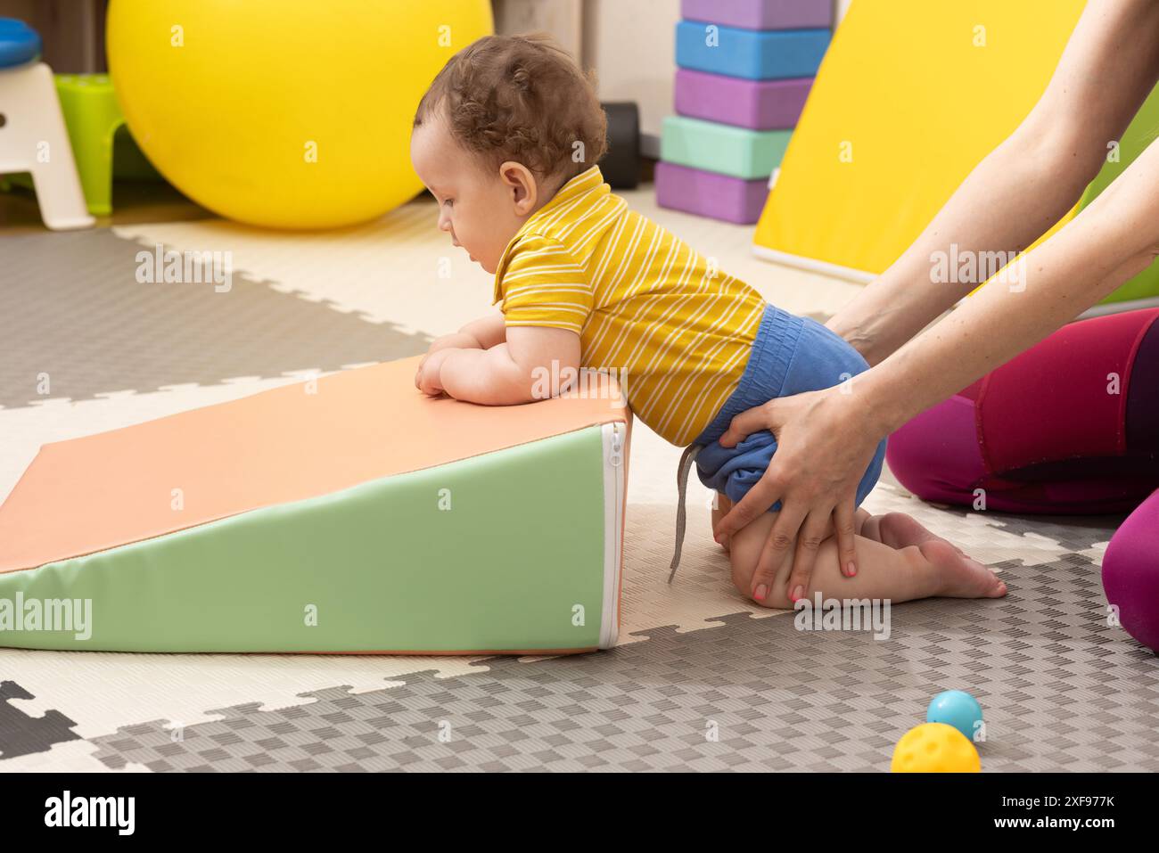 Muscle development in infant hi-res stock photography and images - Alamy