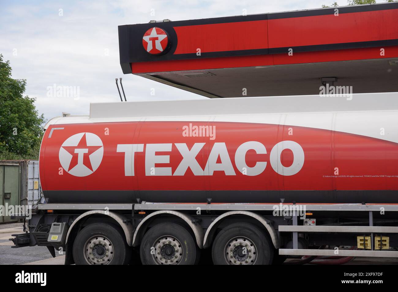 Tanker truck gas station in hi-res stock photography and images - Alamy