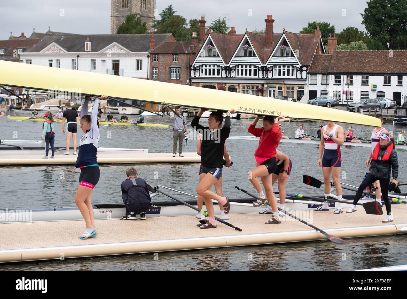Henley-on-Thames, UK. 2nd July, 2024. It was a busy morning at the ...