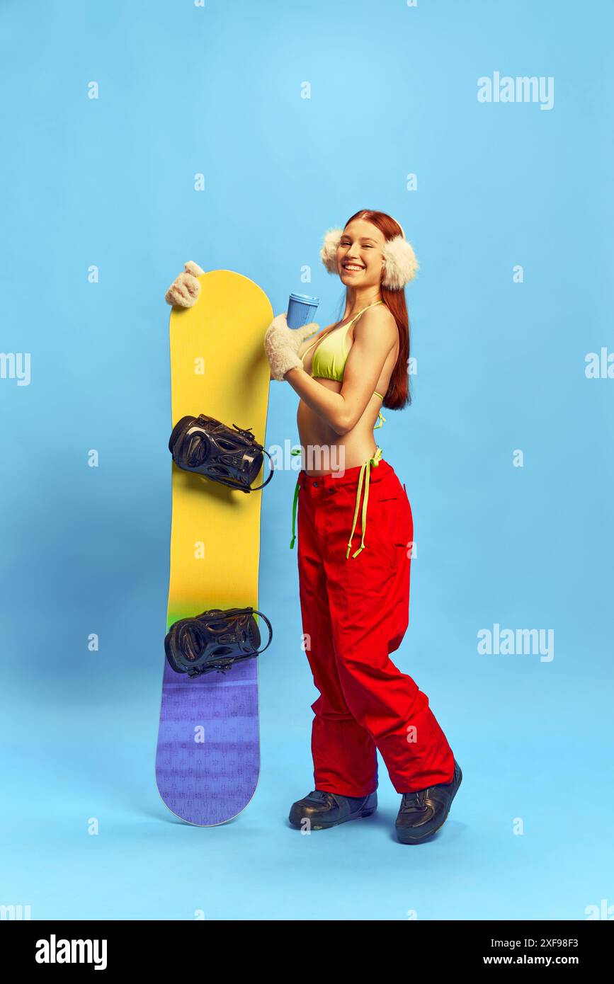 Snow bikini woman hi-res stock photography and images - Alamy