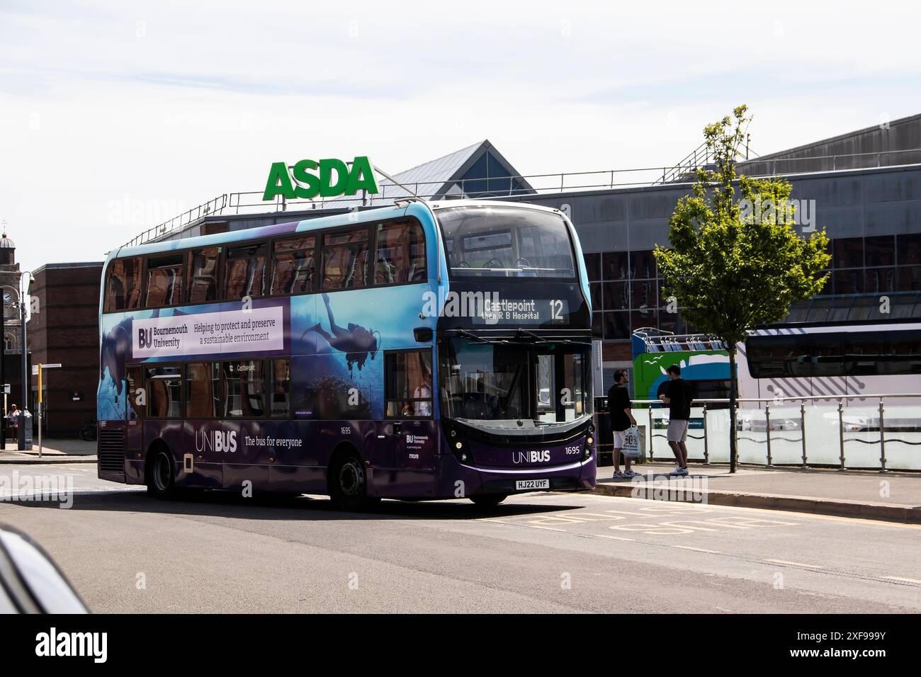 A selection of morebus bus photographs featuring Lymington garage ...