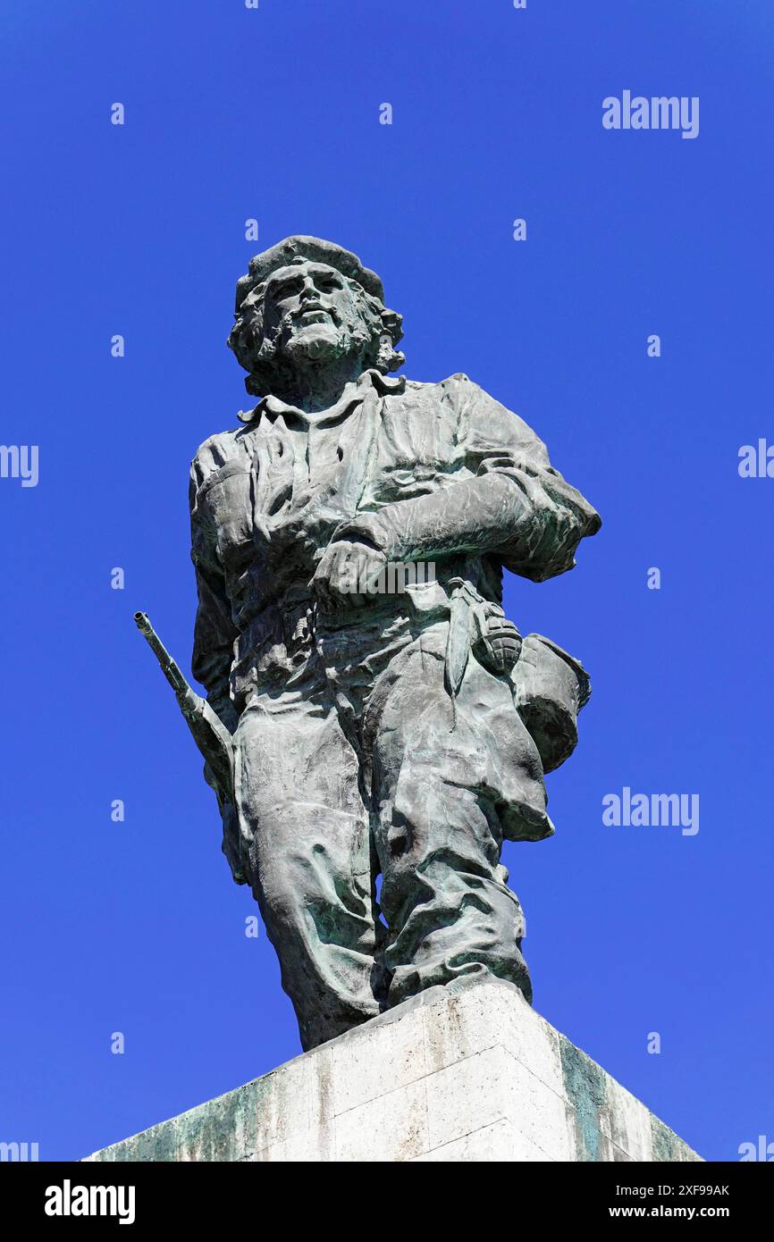 Monumental statue of a historical figure on a pedestal (Memorial del ...