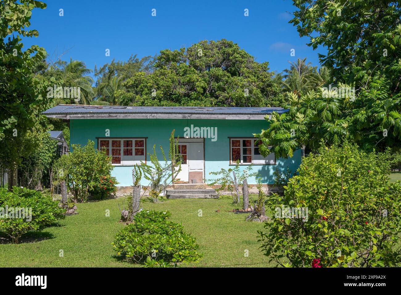 Native house, Tikehau, Atoll, Tuamotu Archipelago, Tuherahera, Rangiroa ...