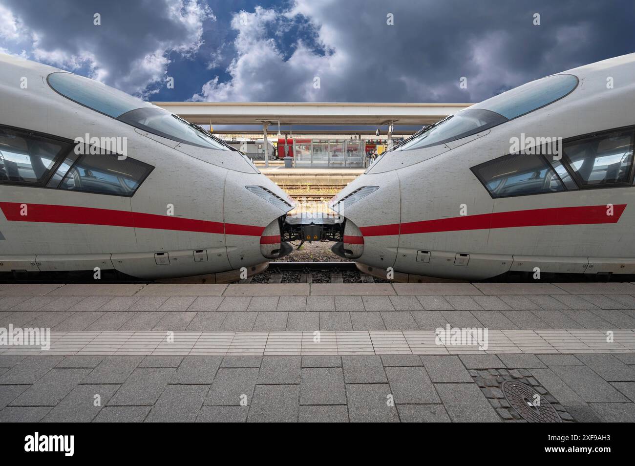 Two Intercity trains ICEs coupled together, Nuremberg main station ...