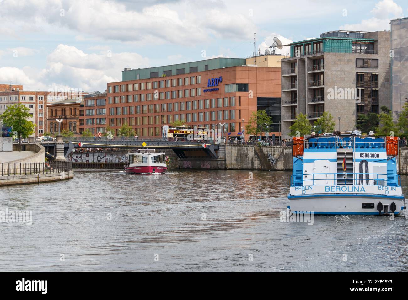 A pleasure boat on the River Spree, Berlin, Germany Stock Photo - Alamy