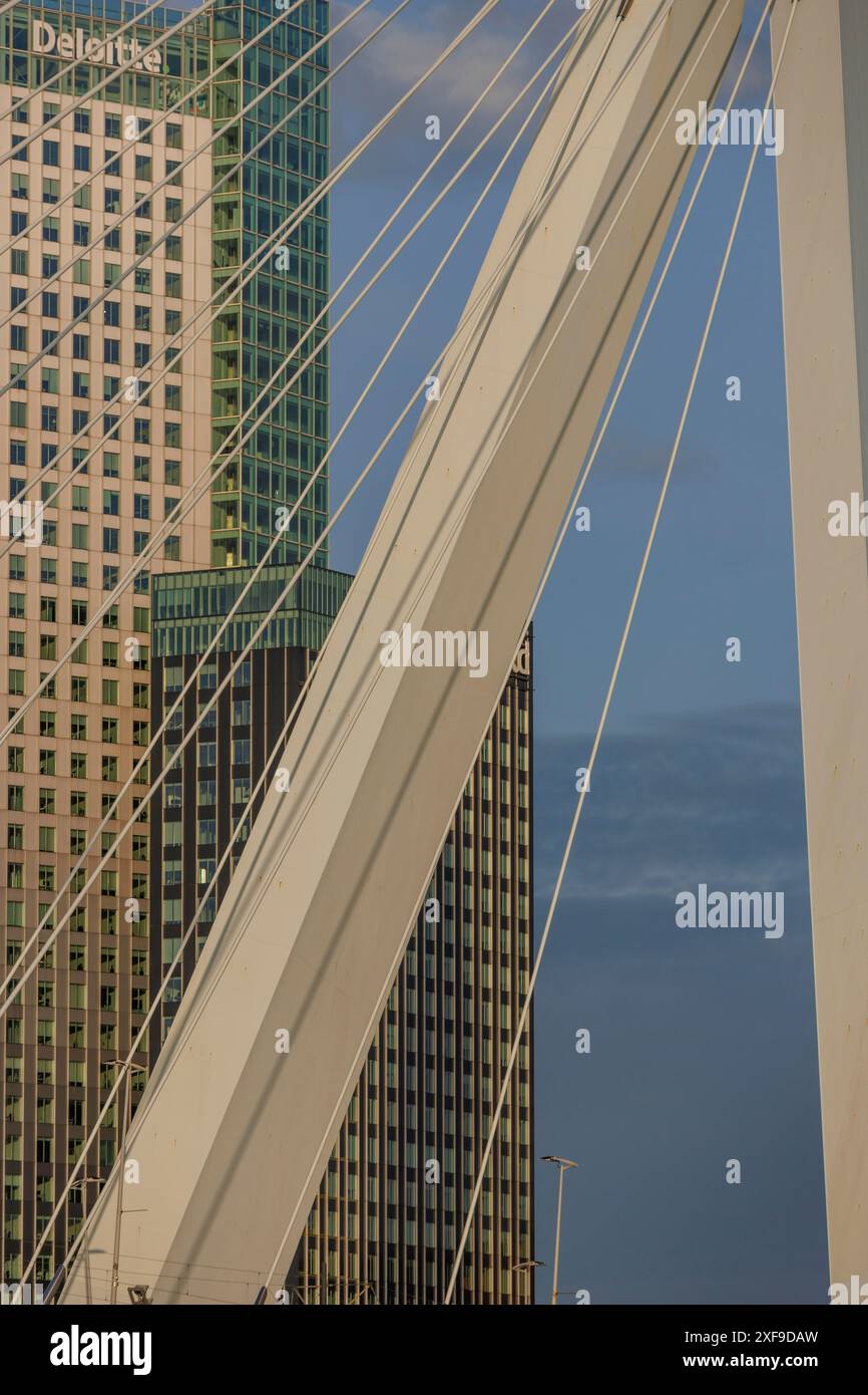 Bridge cables close up hi-res stock photography and images - Alamy