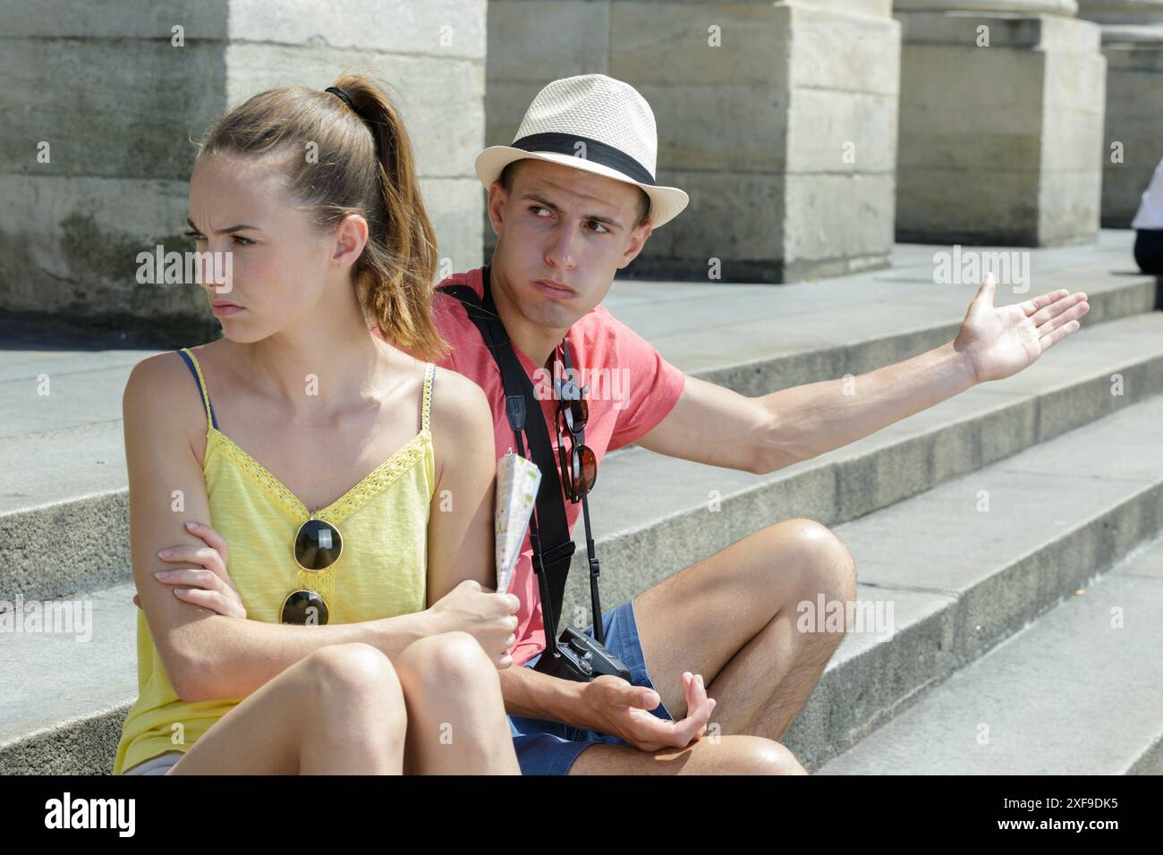 Couple map argue hi-res stock photography and images - Alamy