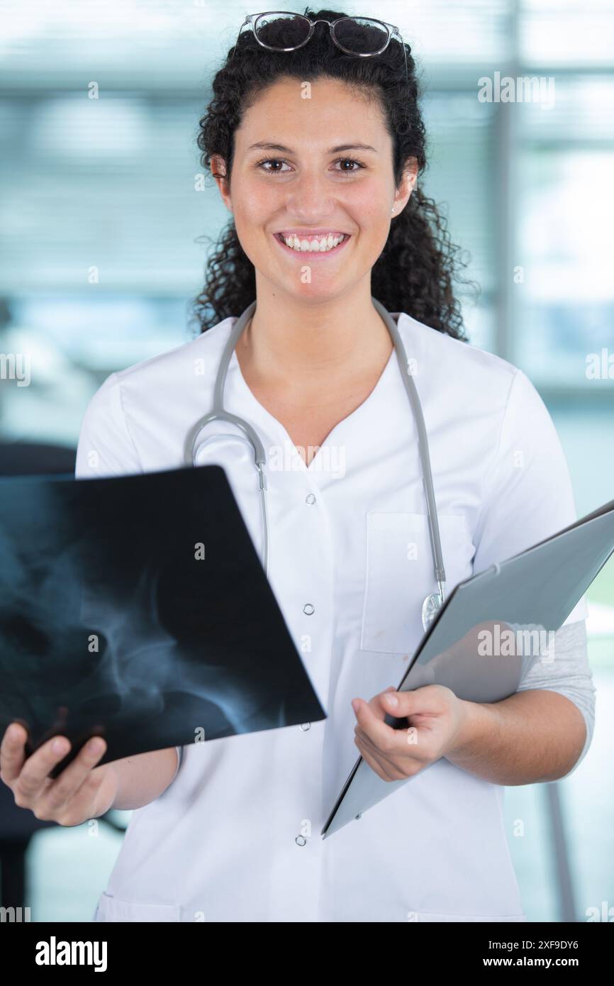 a female doctor showing x-ray Stock Photo - Alamy