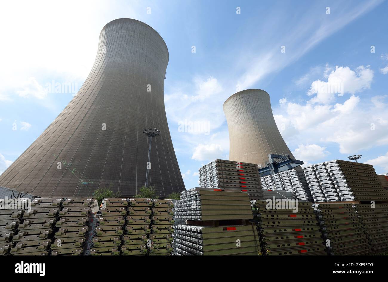 26 June 2024, Bavaria, Grafenrheinfeld: Elements of scaffolding lie in ...