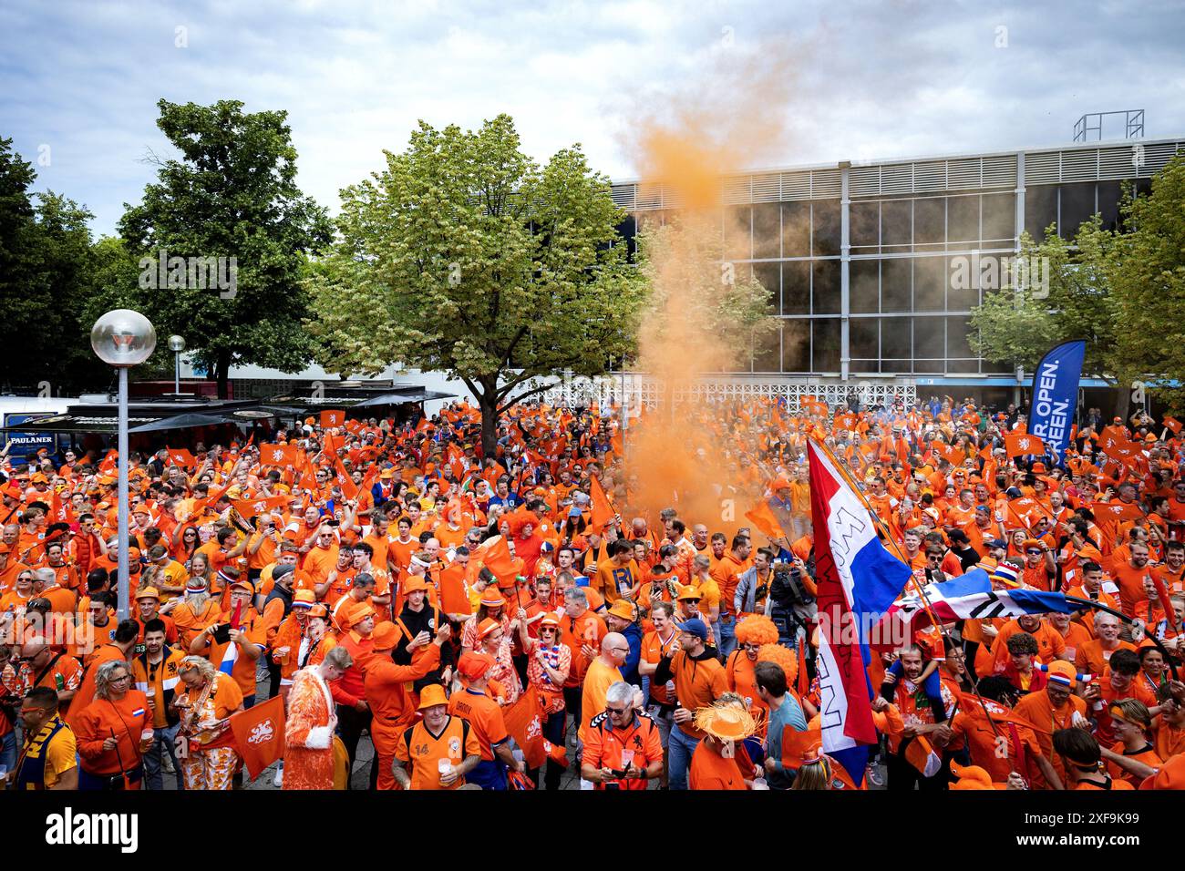 Munich, Germany. 02nd July, 2024.MUNICH - Dutch fans walk behind the ...