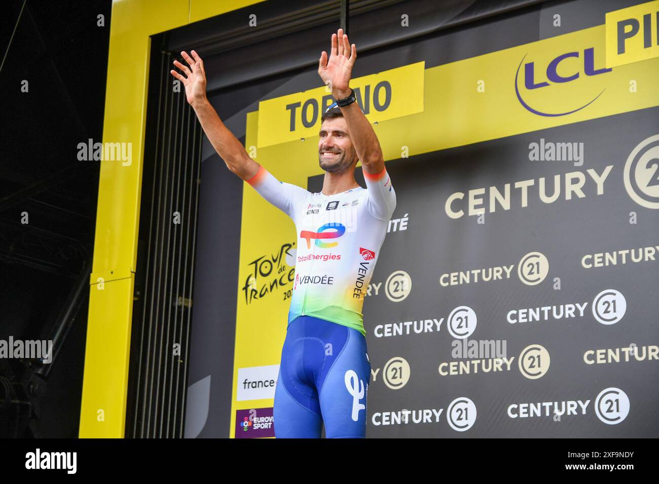 Fabien Grellier (TotalEnergies) wins the prize of Combattivity Century ...