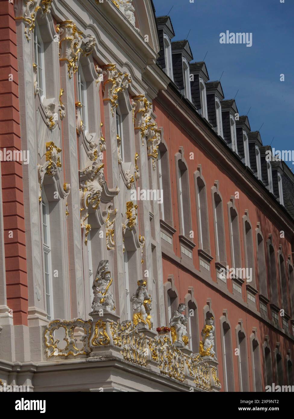 Baroque style building facade hi-res stock photography and images - Alamy