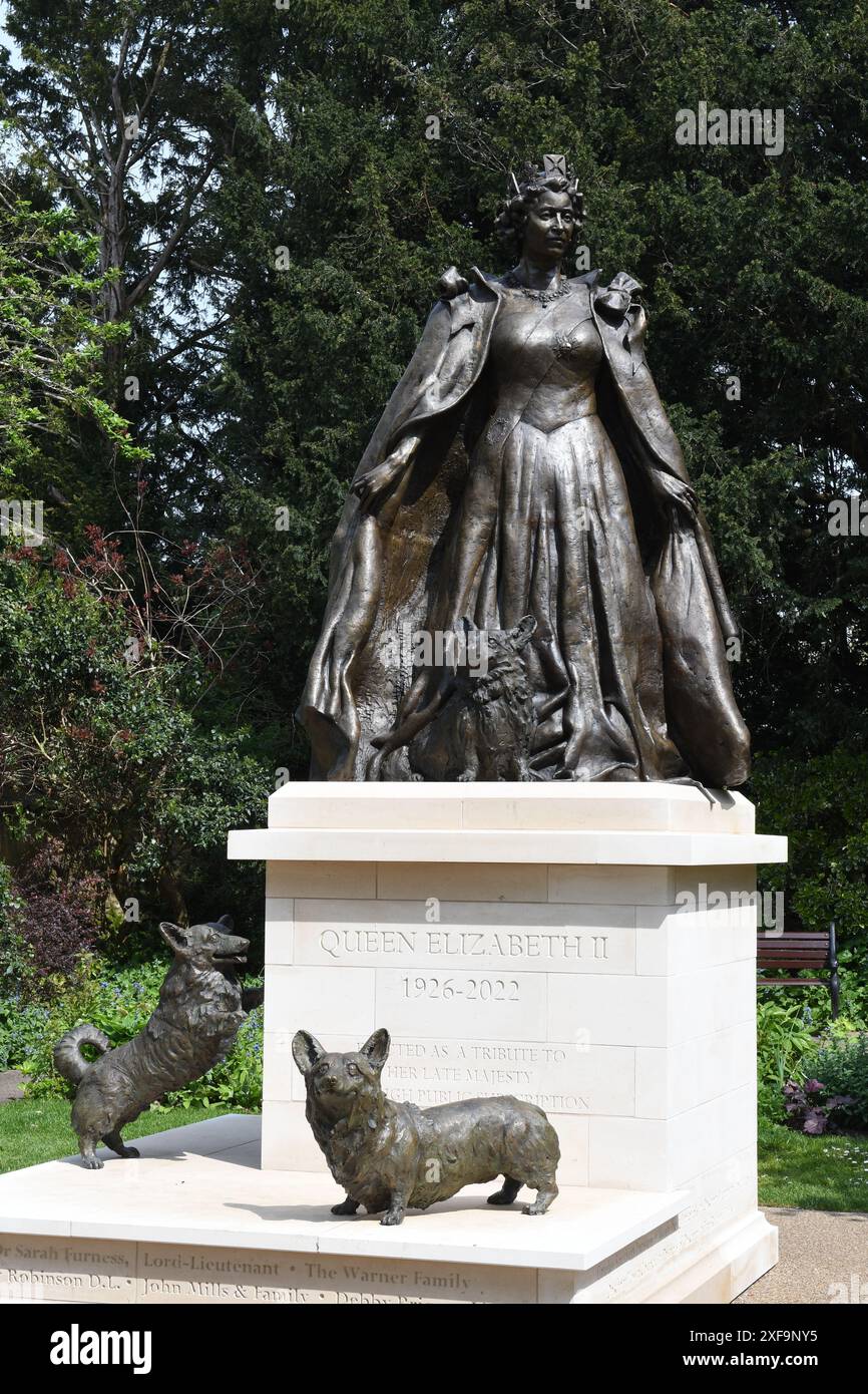 Memorial for queen elizabeth ii hi-res stock photography and images - Alamy