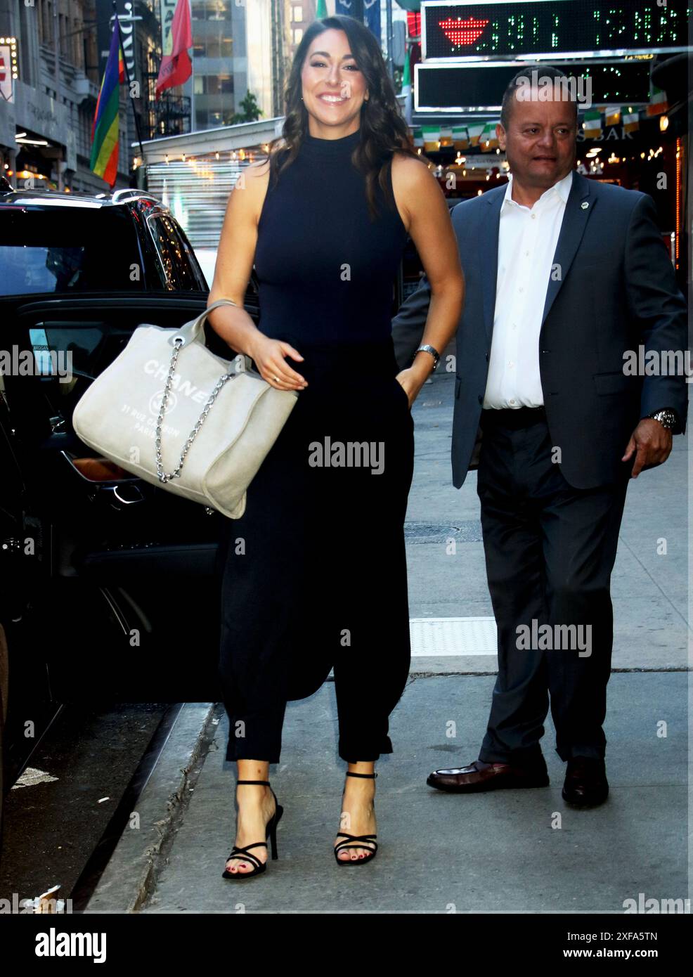 Erielle reshef hi-res stock photography and images - Alamy