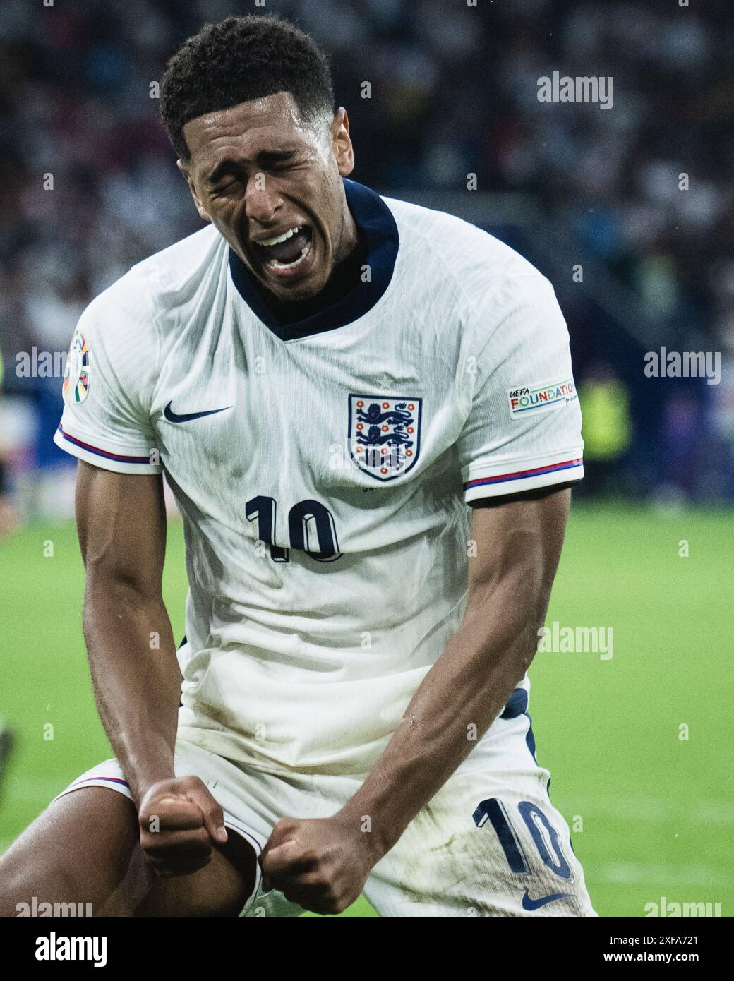 GELSENKIRCHEN, GERMANY - JUNE 30: Jude Bellingham of England celebrate ...