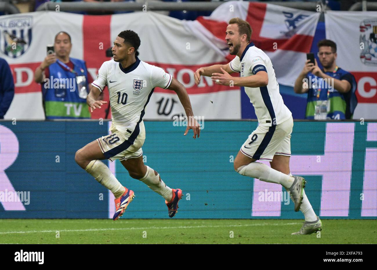 GELSENKIRCHEN, GERMANY - JUNE 30: Jude Bellingham of England celebrate ...