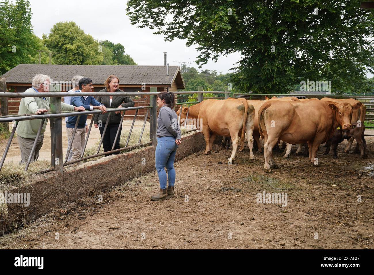 Prime Minister Rishi Sunak with Attorney General and parliamentary ...