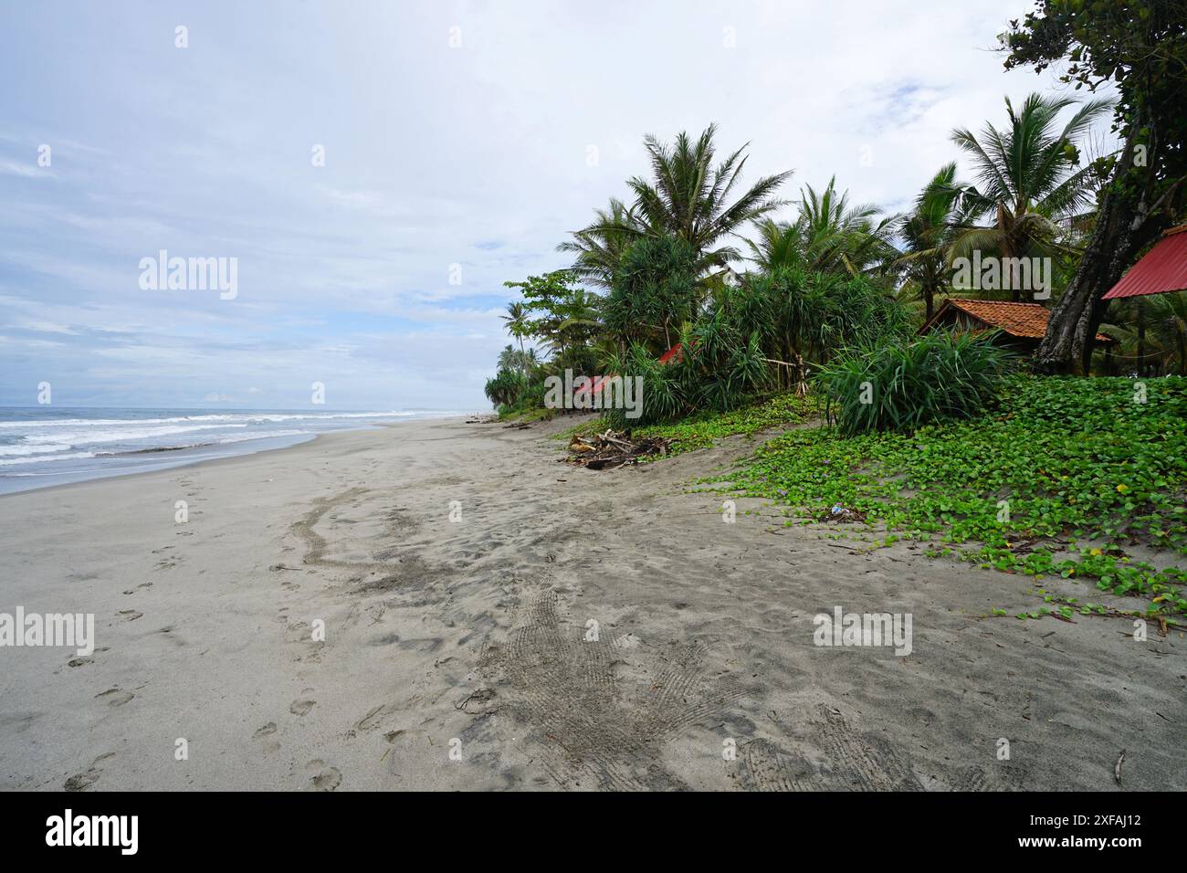 Pantai Mandiri Beach, Krui, Lampung, Sumatera, Indonesia Stock Photo ...