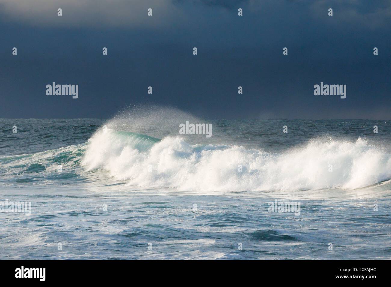 Wave to open hi-res stock photography and images - Alamy