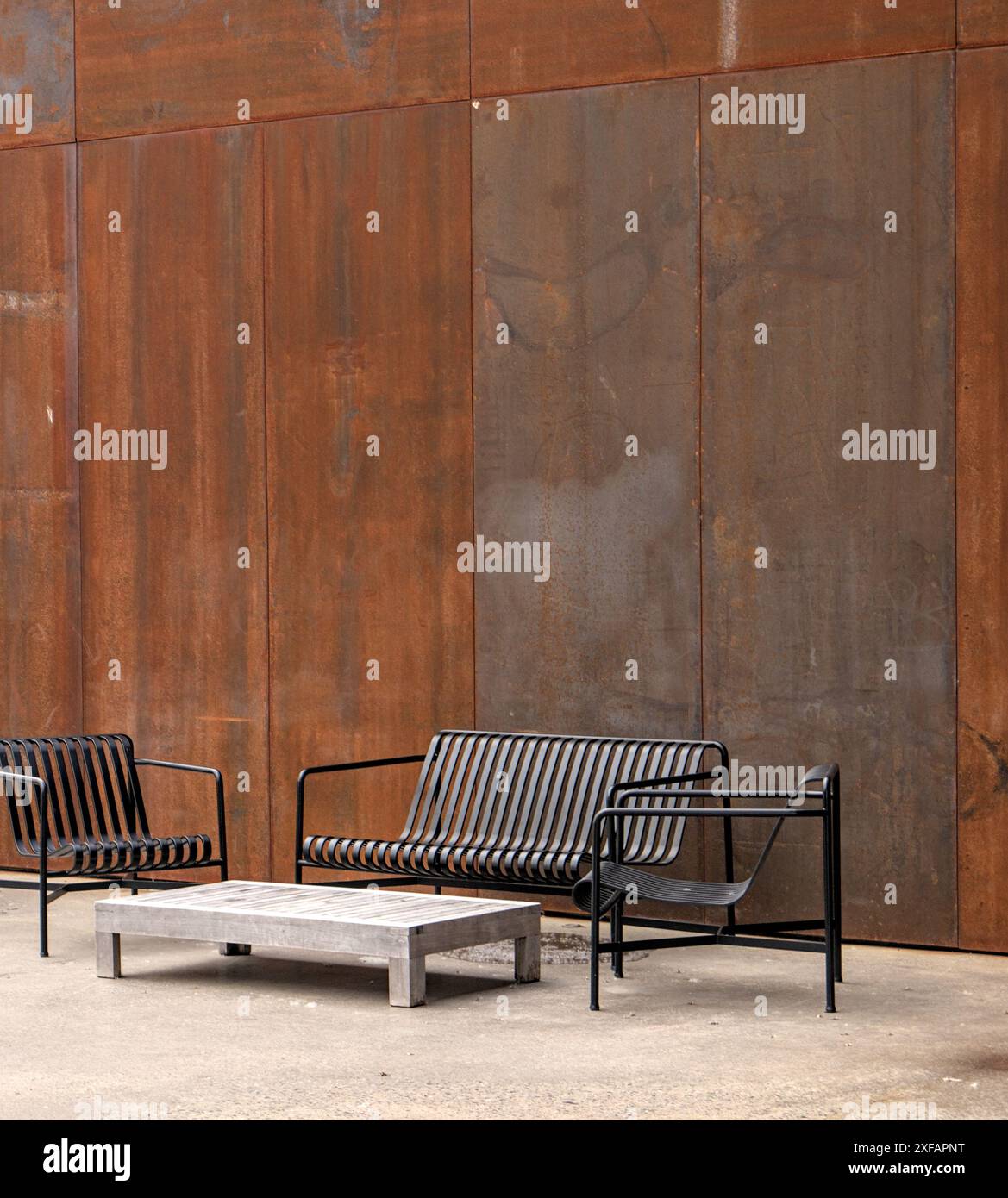 outdoor bench and chair with side table (modern design style outside ...