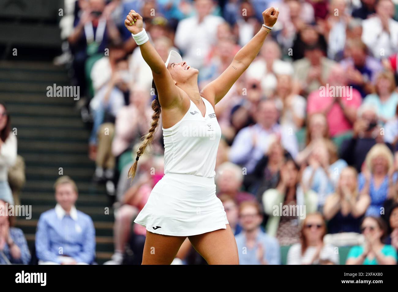 Jessica Bouzas Maneiro celebrates following her victory over Marketa ...