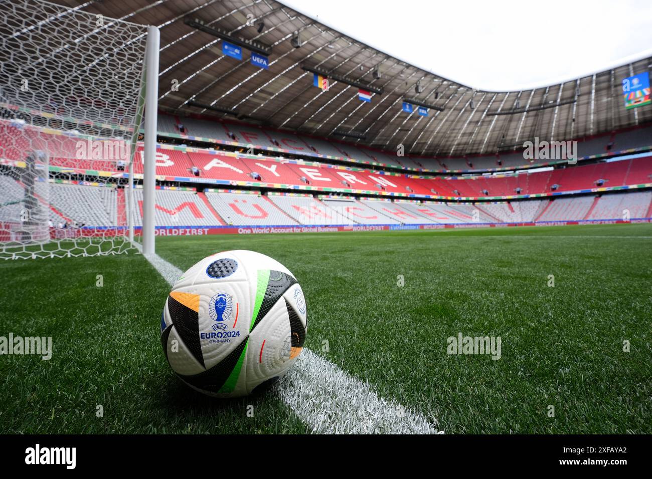 Uefa euros 2024 official football hi-res stock photography and images ...