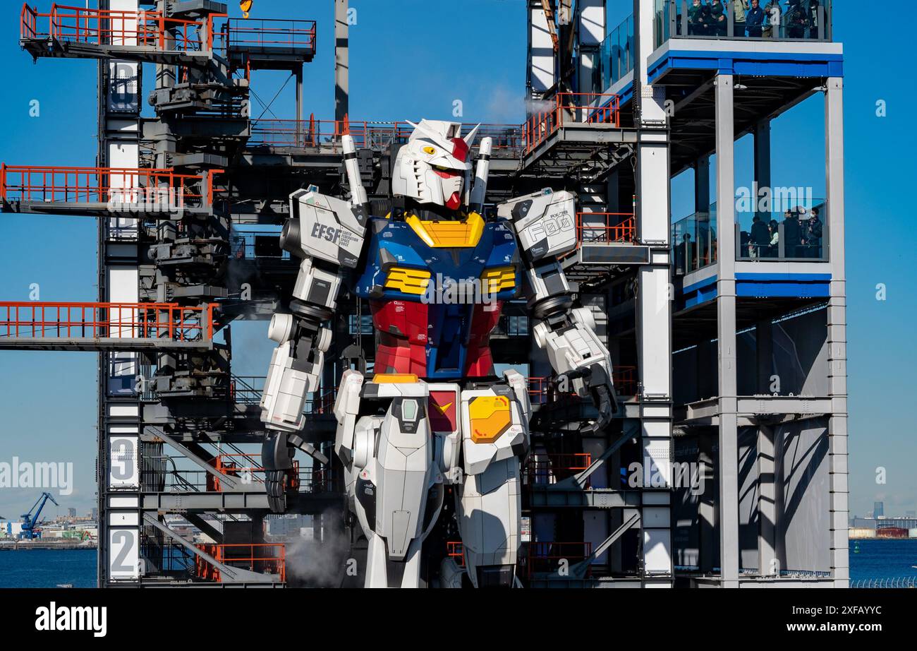 Gundam factory yokohama hi-res stock photography and images - Alamy
