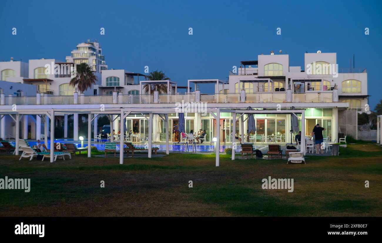 Pool facade exterior hotel front hi-res stock photography and images ...
