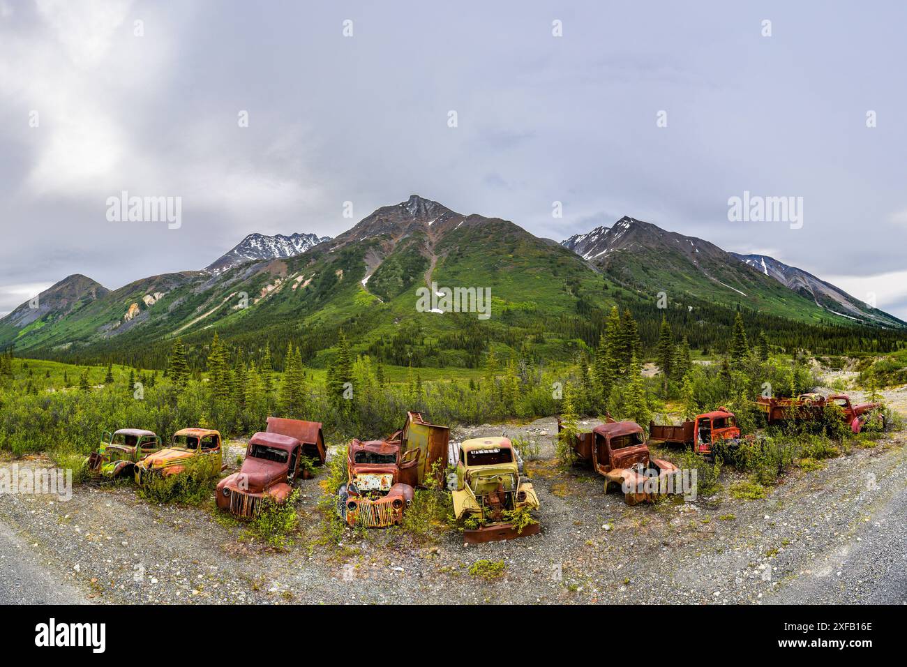 Rusty old trucks hi-res stock photography and images - Alamy