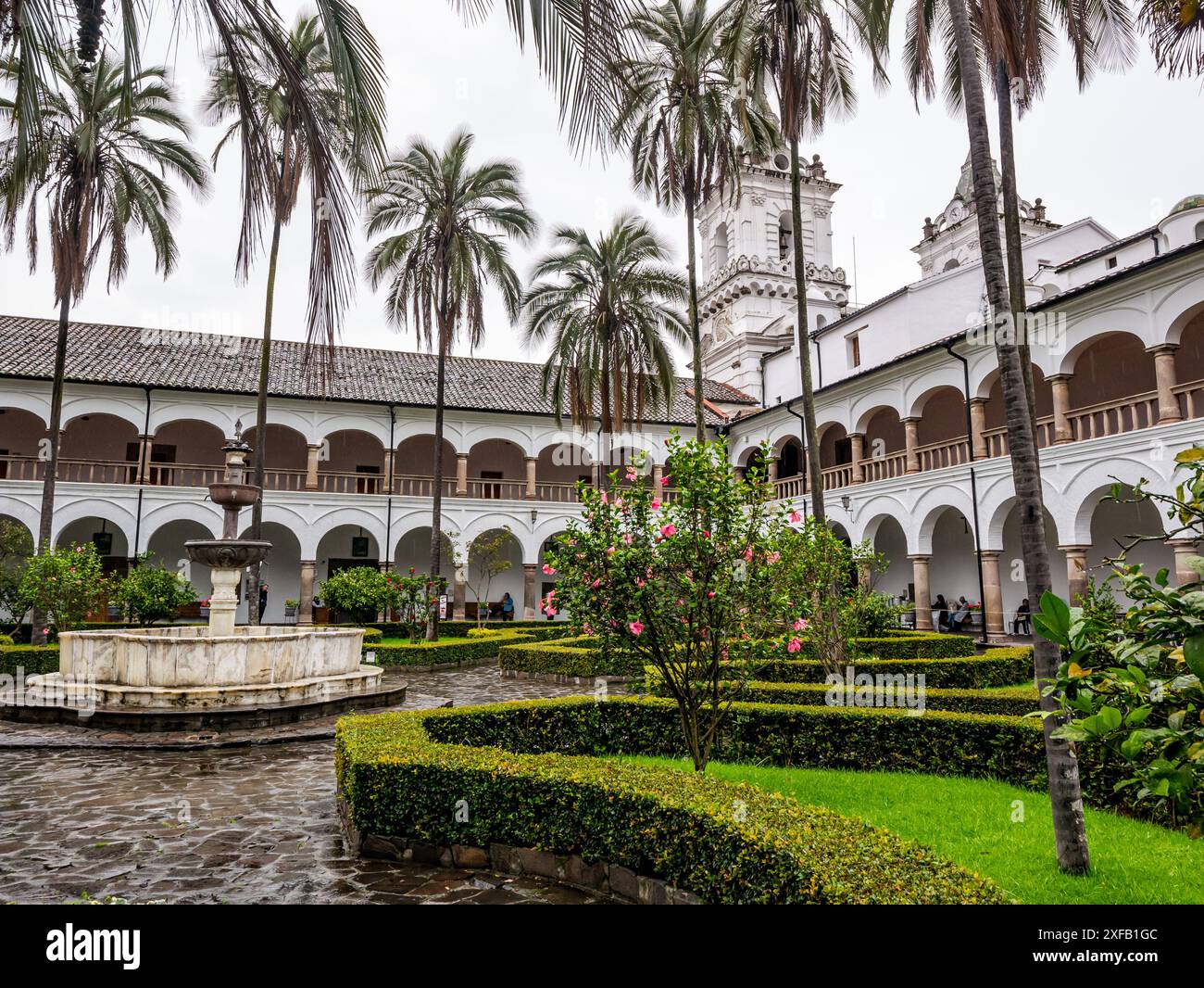 Convent old historic building hi-res stock photography and images - Alamy