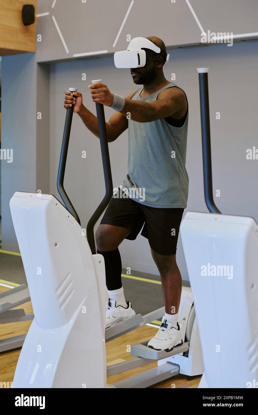 Aerobics african american hi-res stock photography and images - Alamy