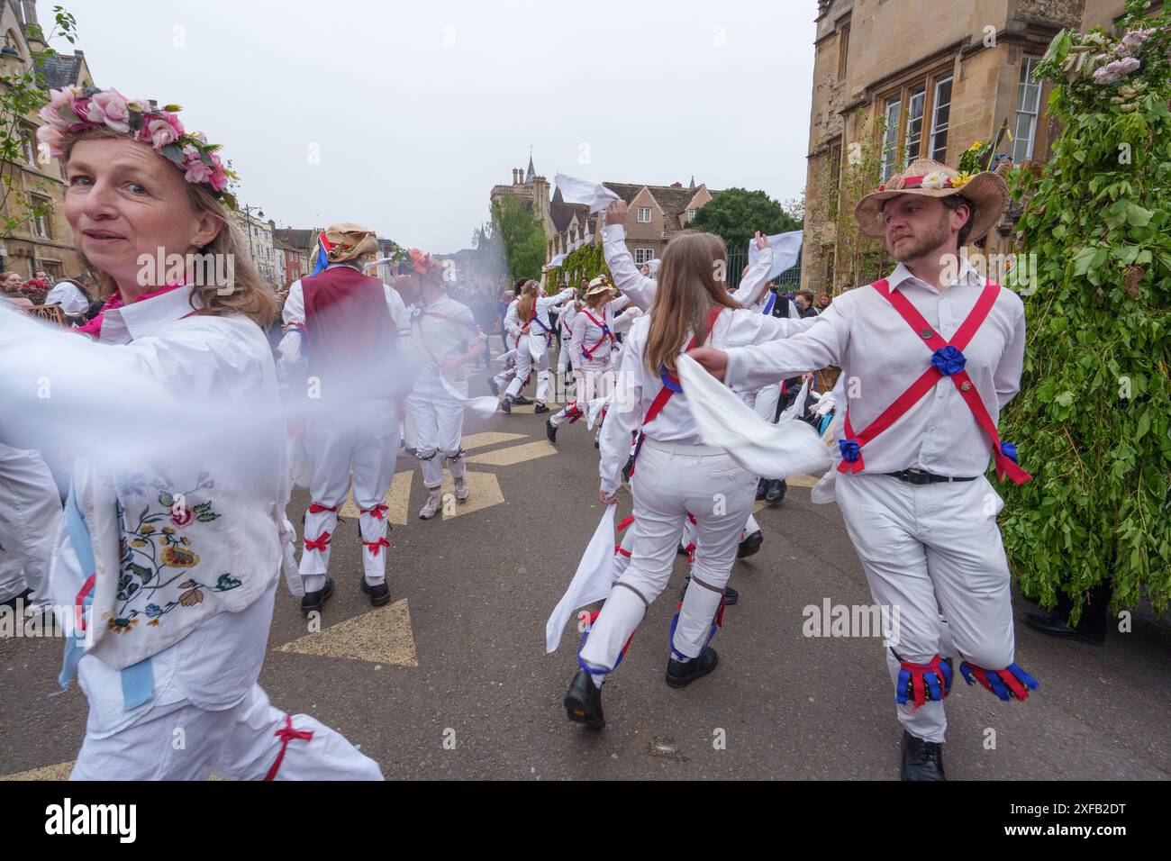 Members of the Oxford Morris dance troupe, Morris dancing, Broad Street ...