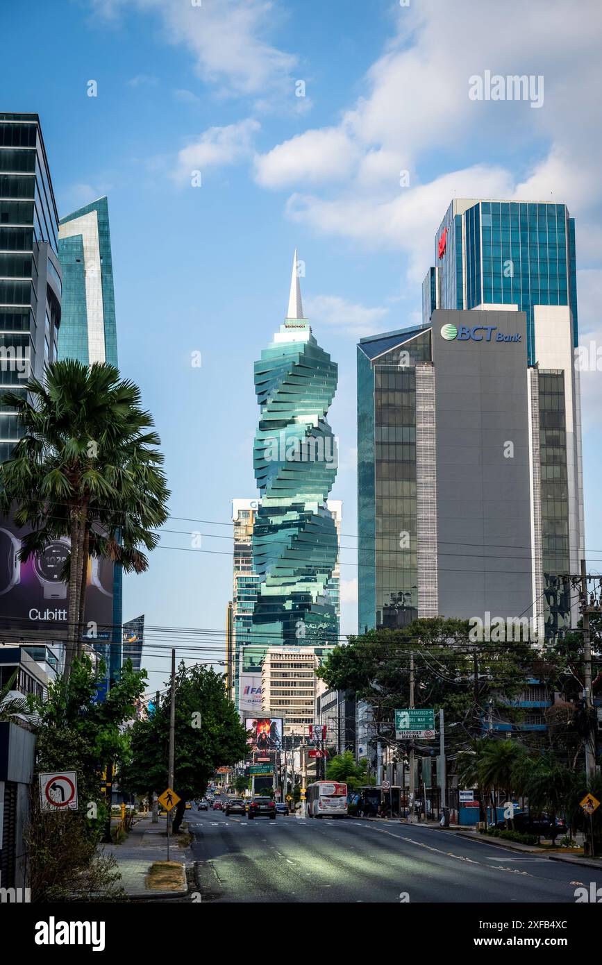 El tornillo building hi-res stock photography and images - Alamy
