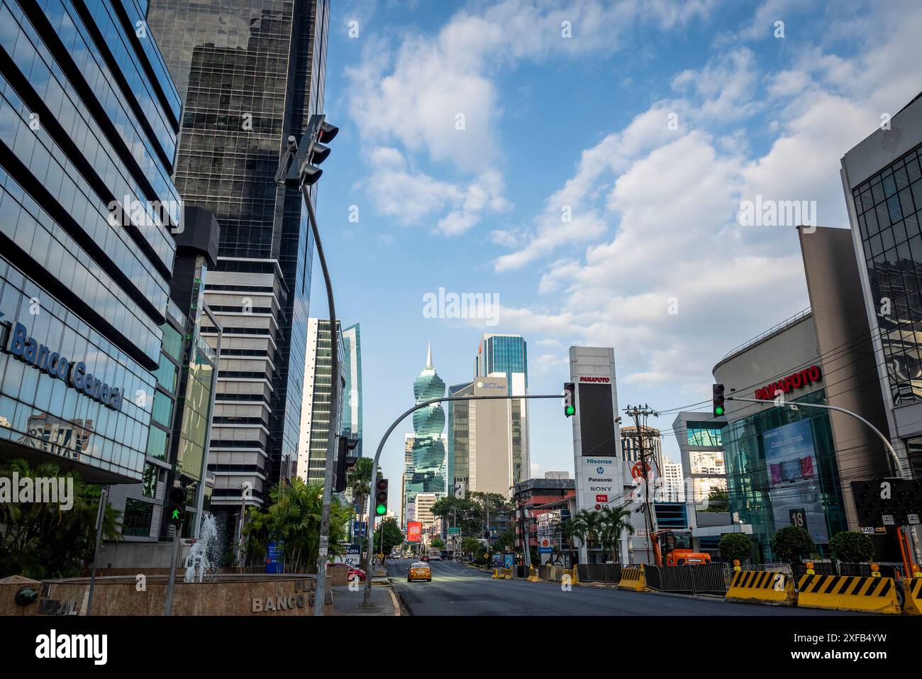 El tornillo building hi-res stock photography and images - Alamy