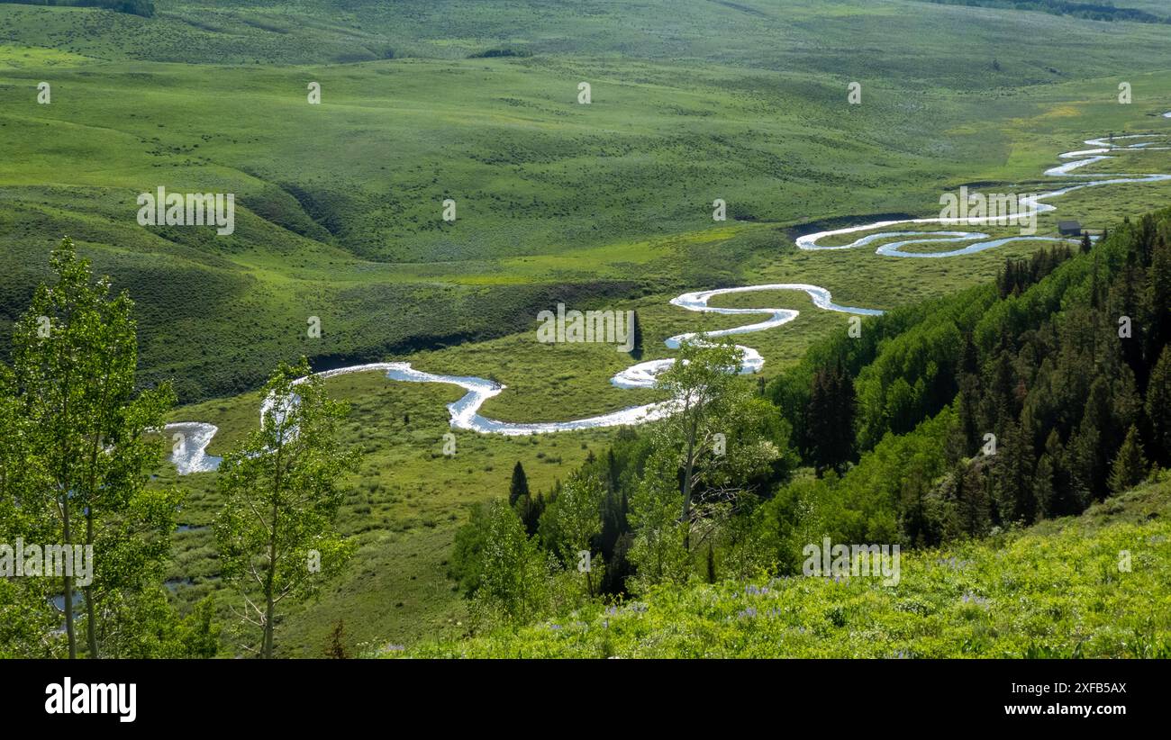 The East River runs from Emerald Lake to join the Gunnision River ...