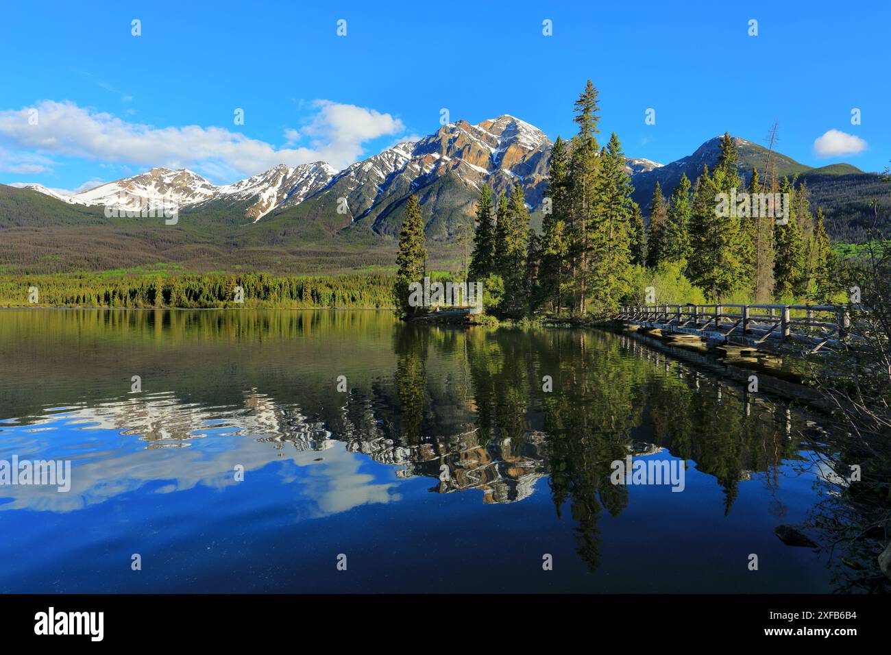 geography / travel, Canada, Alberta, Jasper National Park, Pyramid Lake ...