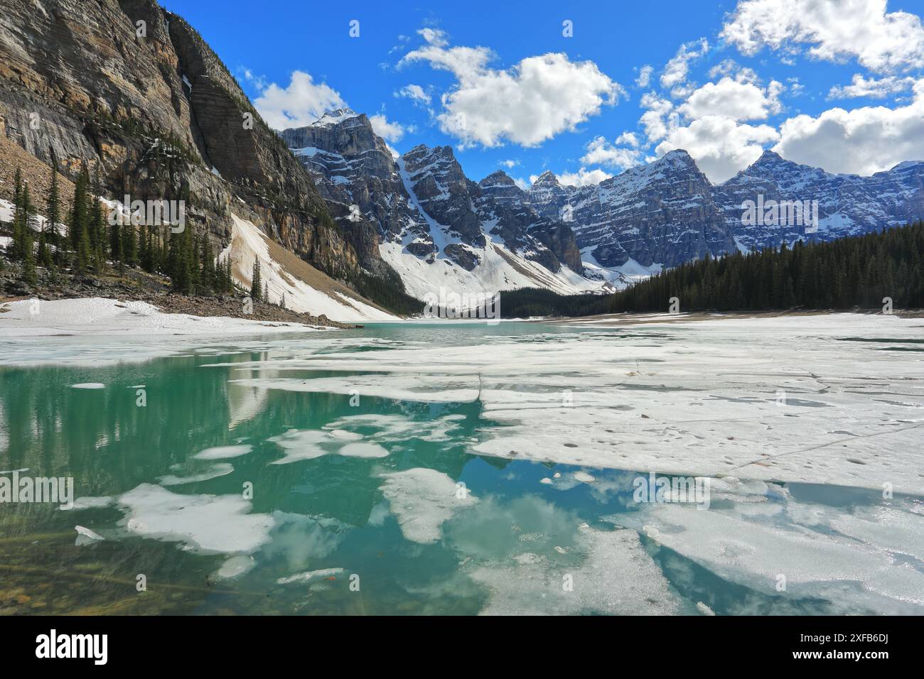 geography / travel, Canada, Alberta, Banff National Park, Lake Moraine ...