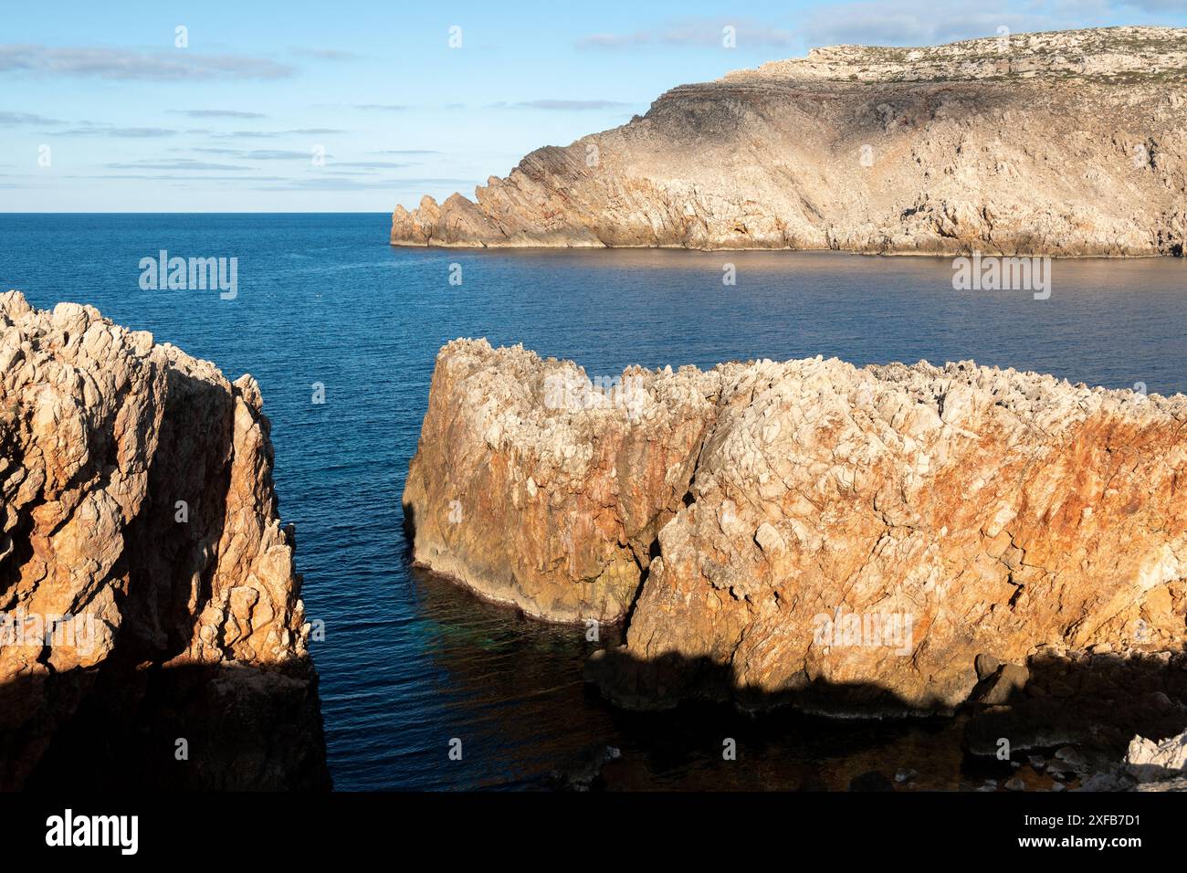 Acantilados de menorca hi-res stock photography and images - Alamy