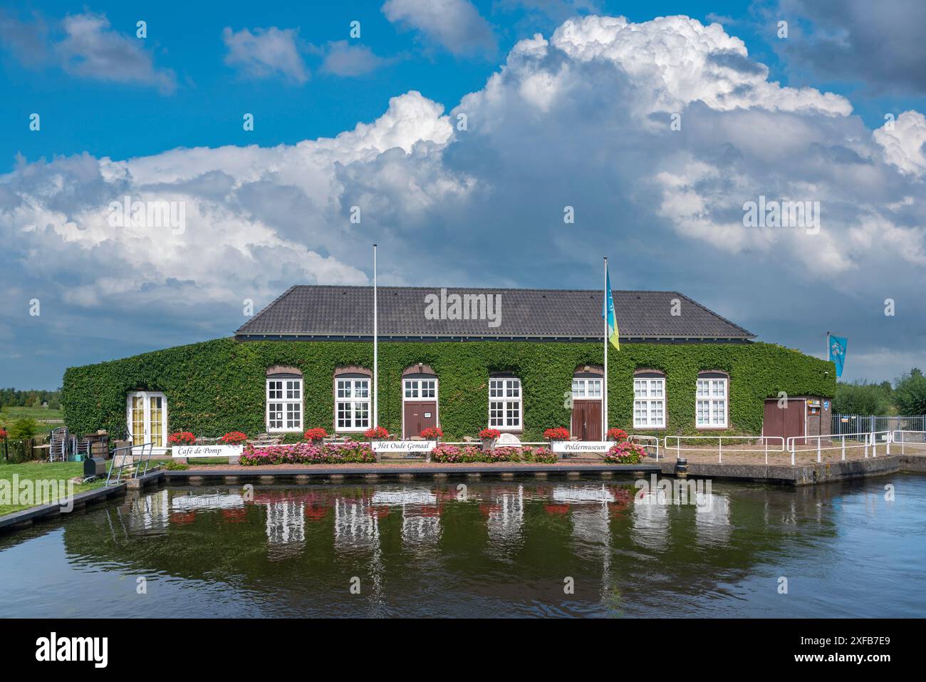 Het oude gemaal hi-res stock photography and images - Alamy