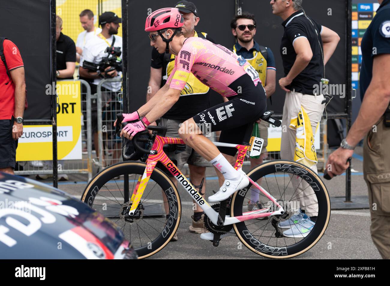 Powless Neilson, Ef Education-Easypost? during Stage 3 - Start, Tour De ...
