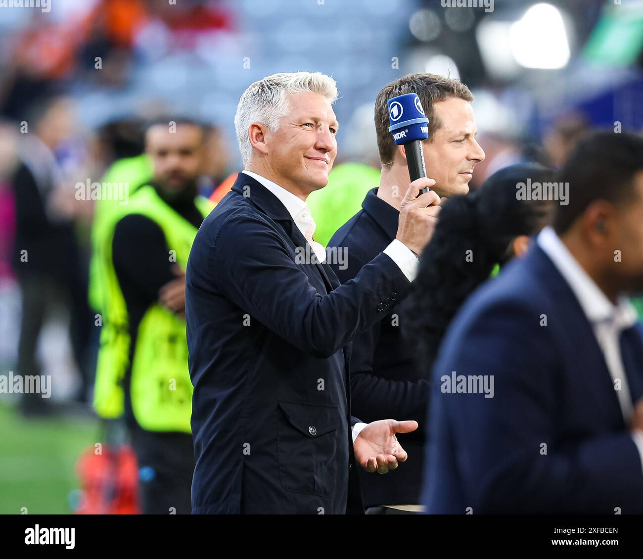 ARD Moderatoren Bastian Schweinsteiger, Alexander Bommes GER, Rumaenien ...