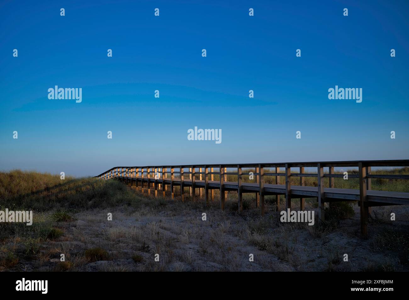 Boardwalk, boardwalk, boardwalk, boardwalk, coastal path, Meia Praia ...
