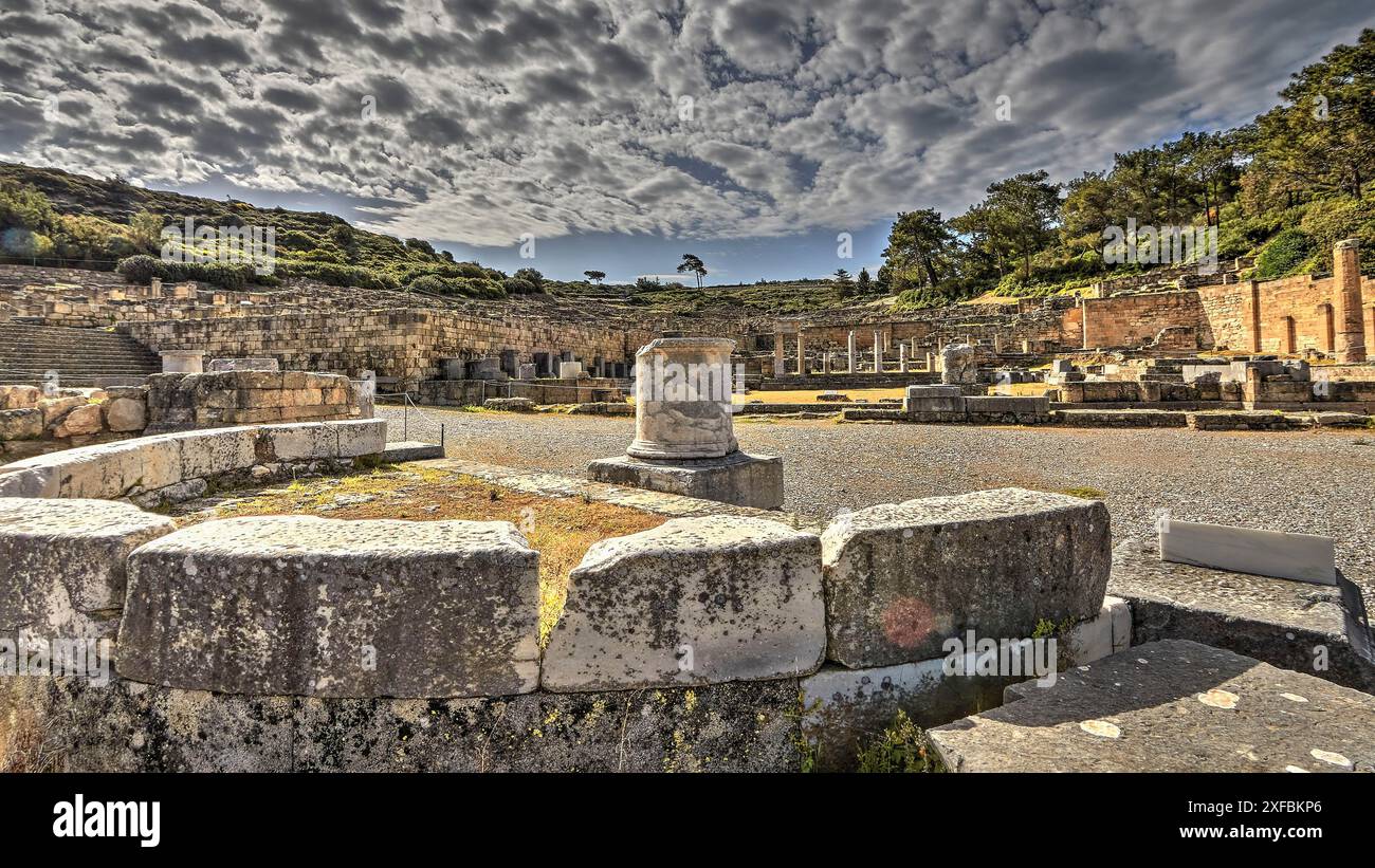 Wide view ancient foundation hi-res stock photography and images - Alamy