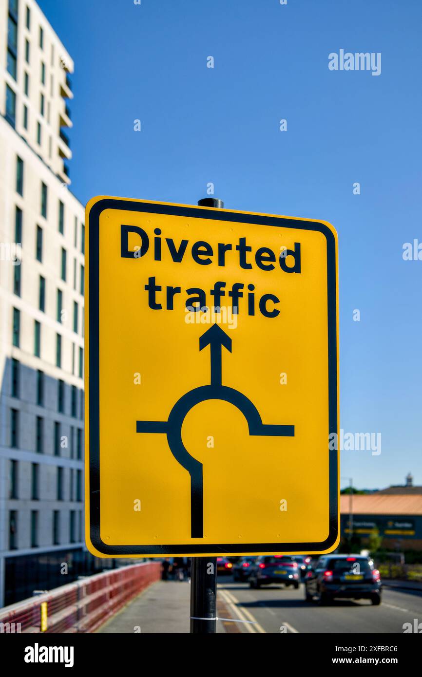 Diverted Traffic Sign, Harrow, Borough of Harrow, London, England, U.K ...